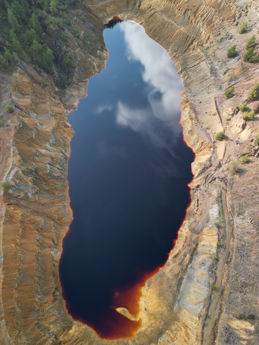 Mitsero Red Lake | HikingClub