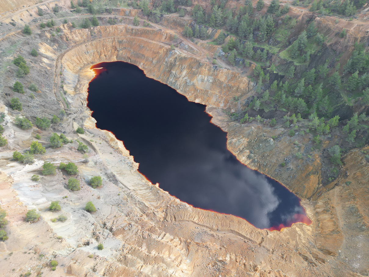 Mitsero Red Lake | HikingClub