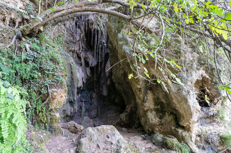 Kremiotis Waterfall | HikingClub
